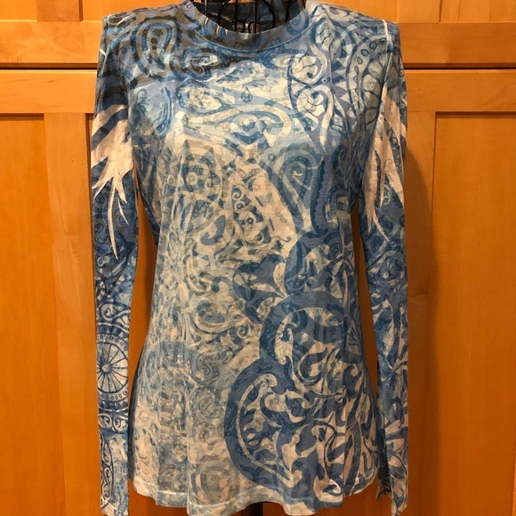 Laura Ashley | Tops | Laura Ashley Active Long Sleeve Top Pretty Pattern | Poshmark